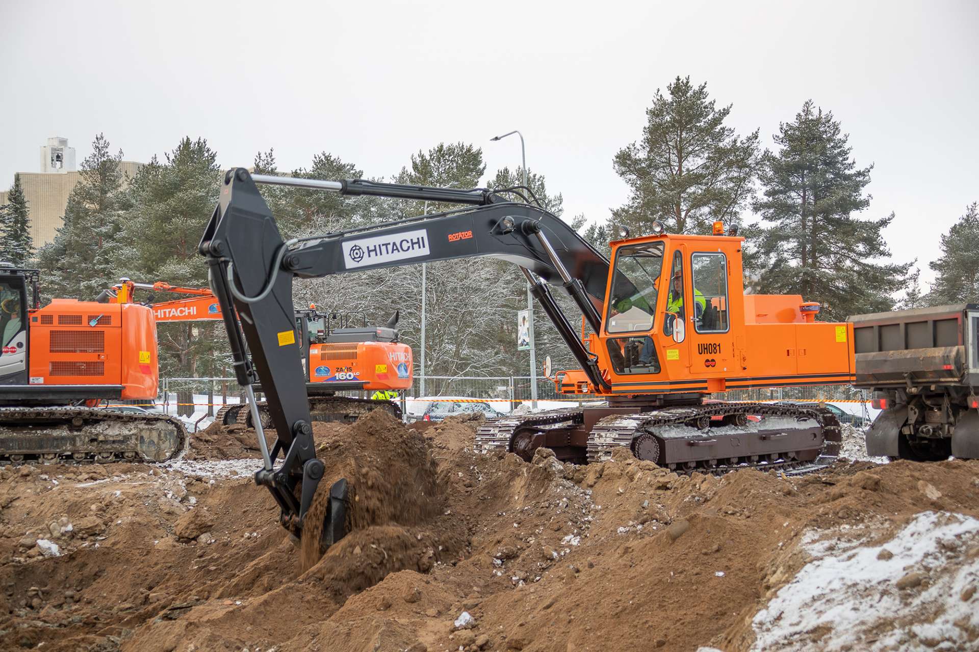 Hitachi maarakennuskoneet